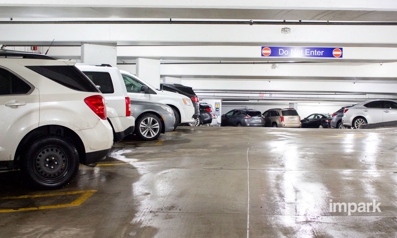 211 Adelaide Street West Parking Garage | Toronto Parking | Impark